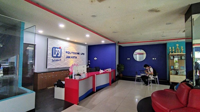 Biaya Masuk Kuliah Politeknik LP3I Jakarta (PLJ) TA 2023/2024 | Info Biaya