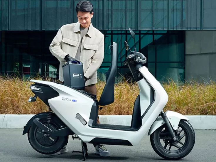 Motor Listrik Honda EM1e Dijual Rp40 Jutaan, Tertarik? | Info Biaya