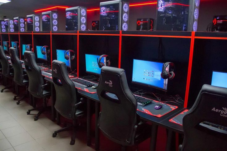 Biaya dan Strategi Sukses Membuka Usaha Warnet Modern | Info Biaya