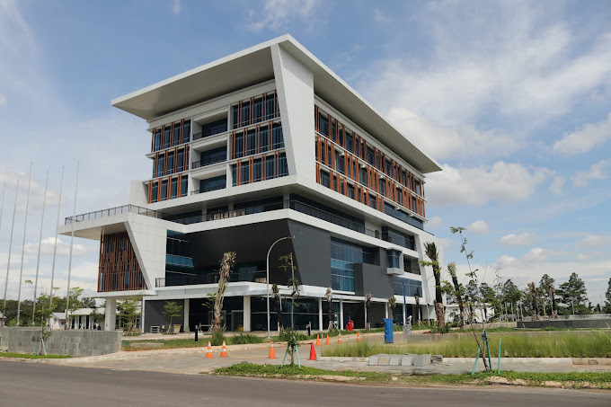 Biaya Masuk Kuliah Universitas Esa Unggul Bekasi (UEU) TA 2025/2026 ...