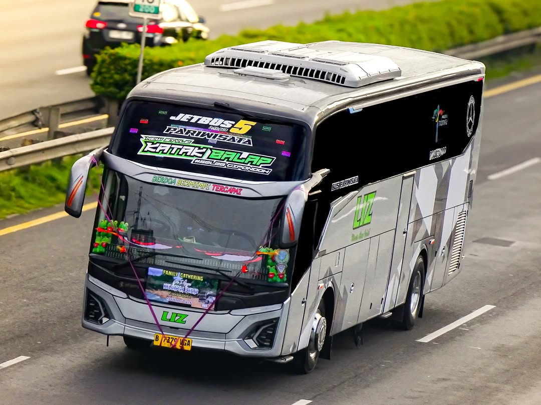 Biaya Tour Bersama Bus Liz Wisata | Info Biaya